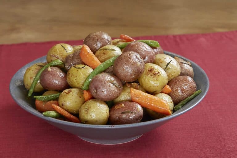 Roasted Potatoes with Carrots & Green Beans - Potato Inspirations